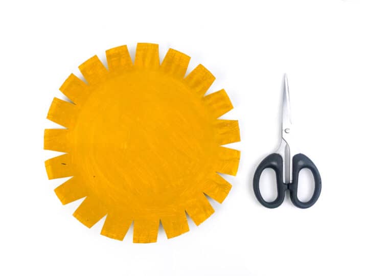 Fun Paper Plate Sun Craft For Kids - Made with HAPPY