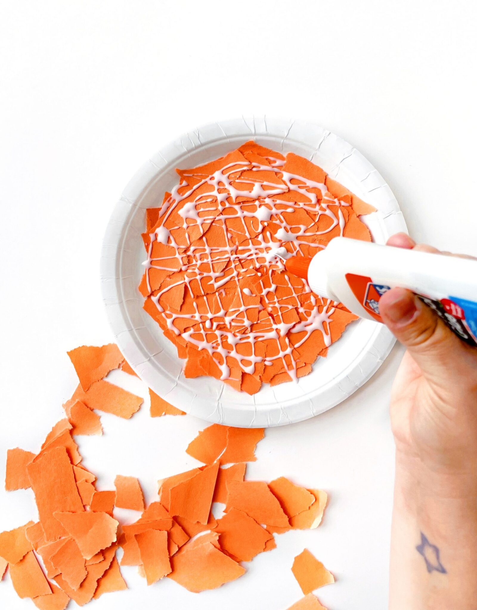 Easy Paper Plate Pumpkin Pie Craft for Toddlers and Preschoolers