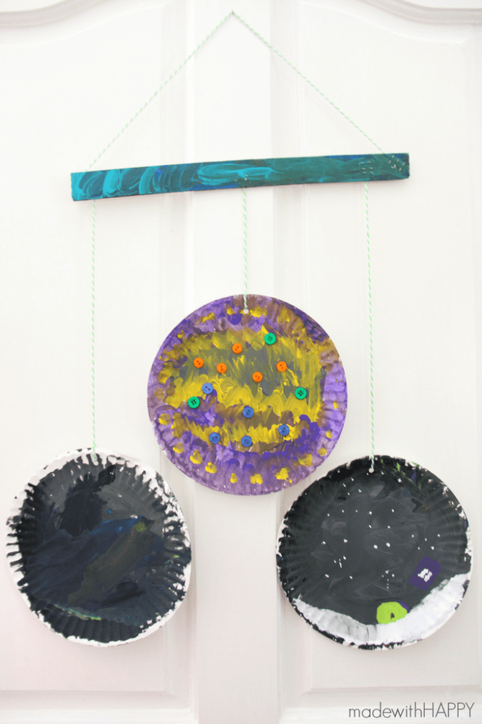 Paper Plate Wind Sock Craft - Easy Paper Plate Crafts For Kids