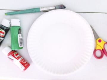 Paper Plate Strawberry Craft - Made with HAPPY