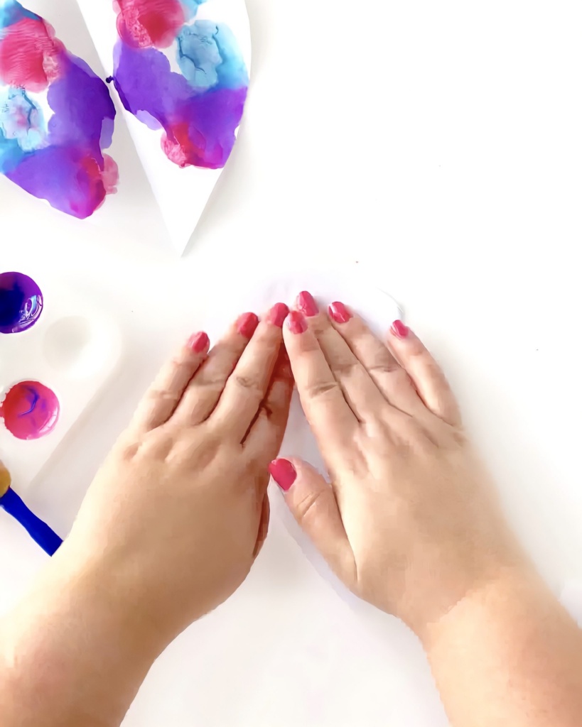 Easy Valentine Heart Symmetry Art for Toddlers and Preschoolers